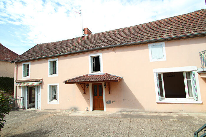Maison 8 pièces à Saint-Agnan, à vendre