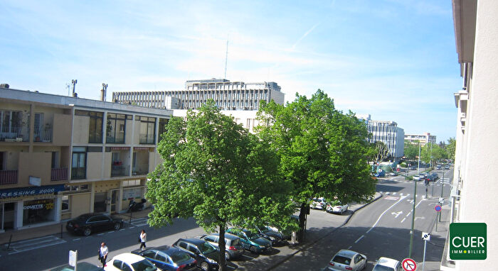 Appartement 3 pièces à Valence, Centre-ville, à louer