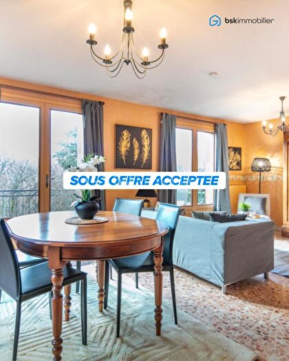 Maison à vendre - Charnècles - 5 pièces - 3 chambres