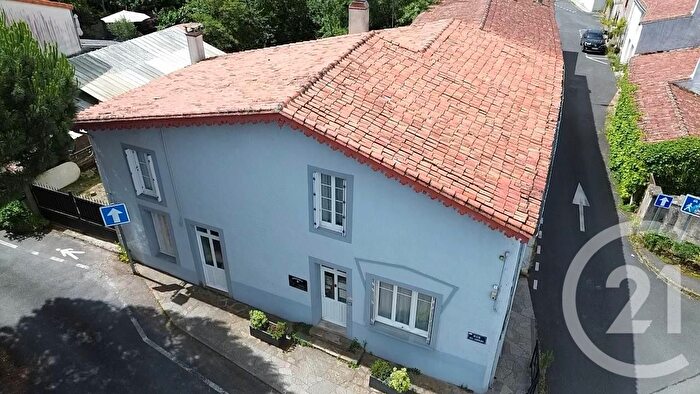 Maison 6 pièces à vendre à Saint-Sauveur-de-Landemont