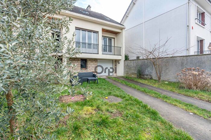 Maison à vendre - Chennevières-sur-Marne, Paris Chennevières - 6 pièces - 5 chambres