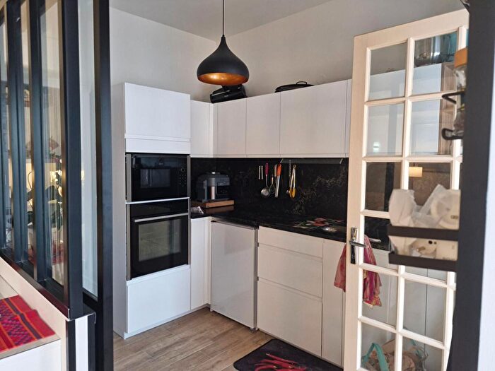 Appartement à vendre - Libourne, Centre-ville, Bastide, Gare - 3 pièces - 2 chambres