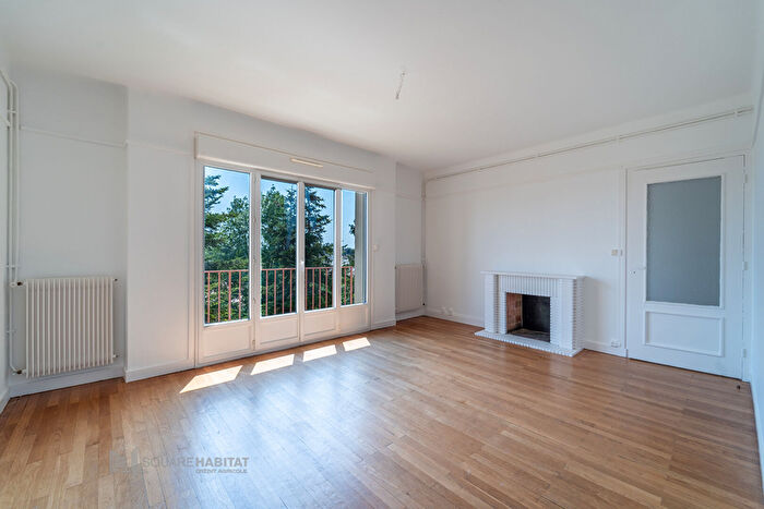 Appartement à louer - Beaune, Madeleine - 3 pièces - 2 chambres