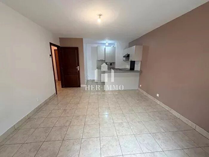 Appartement à vendre - Audun-le-Tiche - 3 pièces - 2 chambres