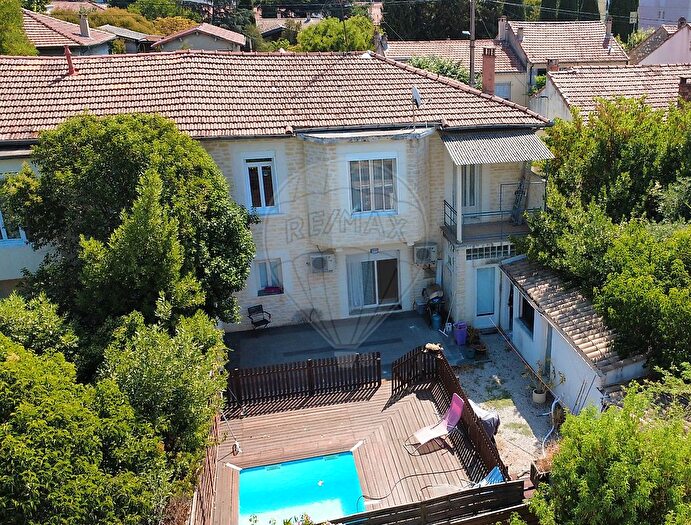 Maison à vendre - Nîmes, La Gazelle, Ventabren - 7 pièces - 5 chambres