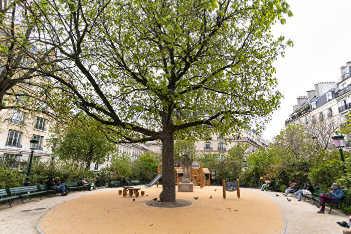 Paris 9ème, Clichy, Trinité : Appartement 1 pièce à vendre