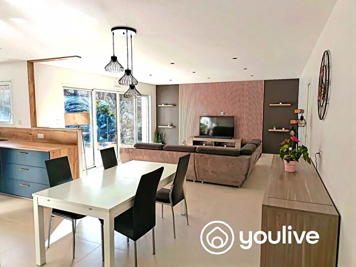 Maison à vendre - La Chapelle-Achard - 6 pièces - 3 chambres