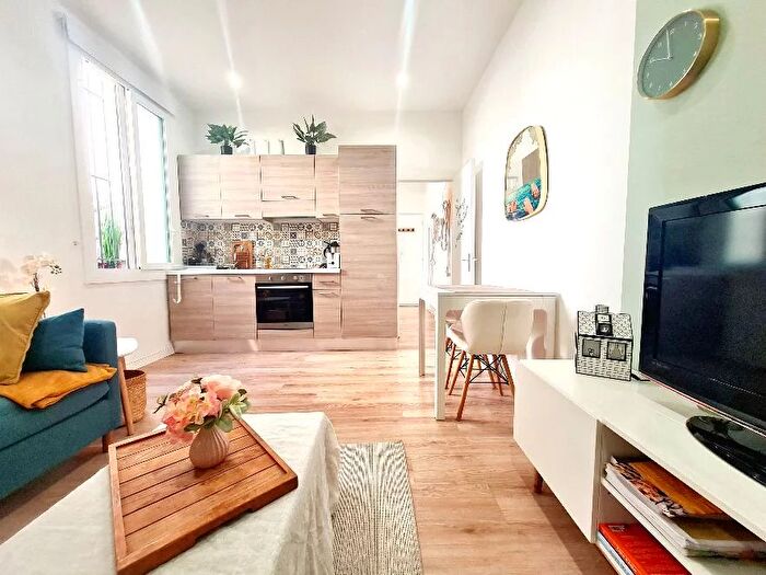 Appartement à louer - Antibes - 1 pièce