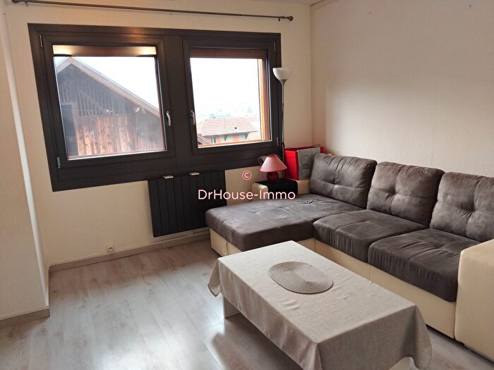 Appartement à vendre - Cluses, Les Villages - 3 pièces - 2 chambres