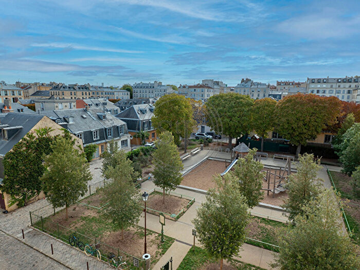 Versailles, Saint-Louis - Appartement 4 pièces à vendre