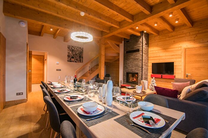 Maison à vendre - Praz-sur-Arly - 5 pièces - 4 chambres