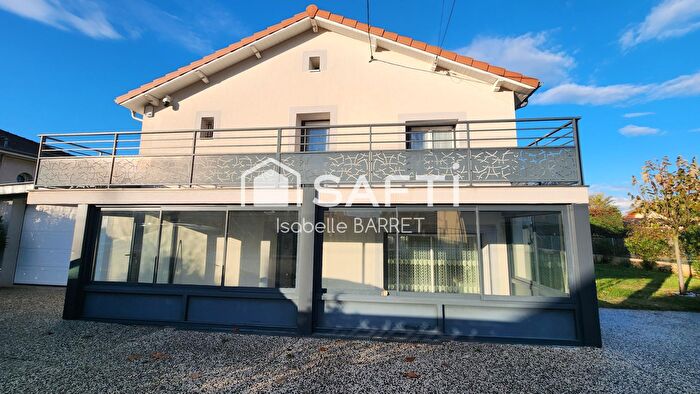 Maison à vendre - Décines-Charpieu, Le Prainet - 5 pièces - 4 chambres