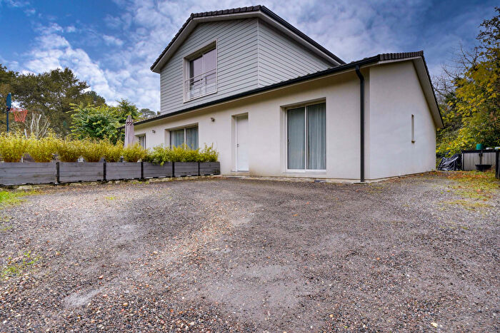 Maison à vendre - Canéjan - 8 pièces - 5 chambres