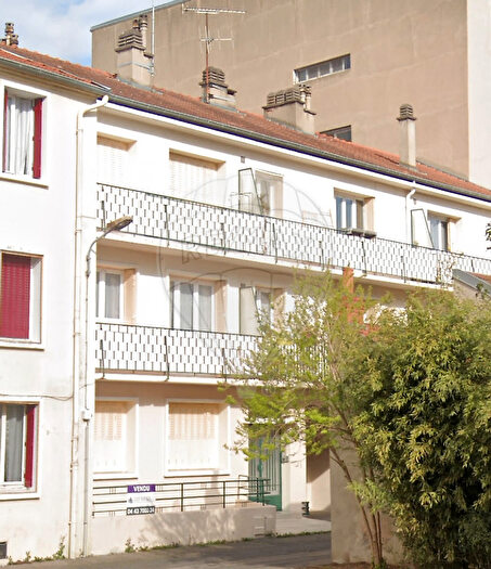 Appartement à vendre - Vichy, Champ Capelet - 3 pièces - 2 chambres