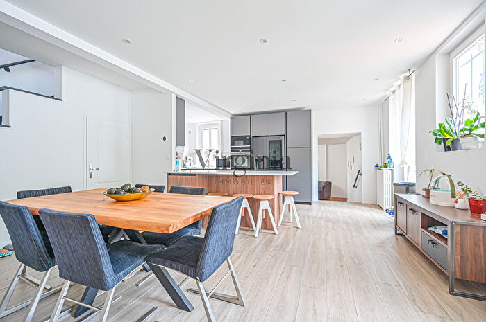 Maison 7 pièces à vendre à Nogent-sur-Marne, Beauté Baltard
