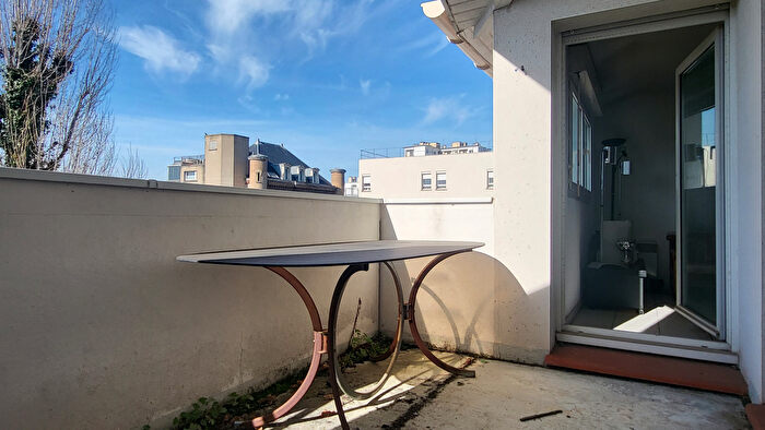 Maisons à vendre et appartements à louer - 1