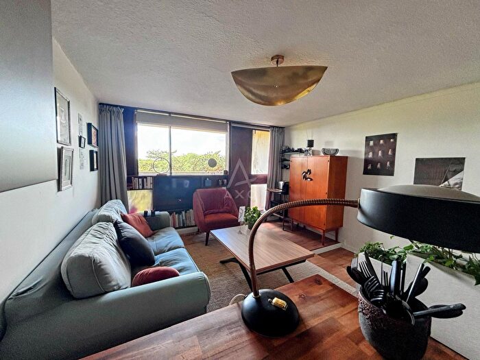 Appartement 2 pièces à vendre à Rezé, Hôtel de Ville