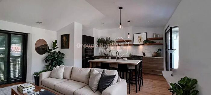 Appartement à vendre - Le Castellet - 3 pièces - 2 chambres