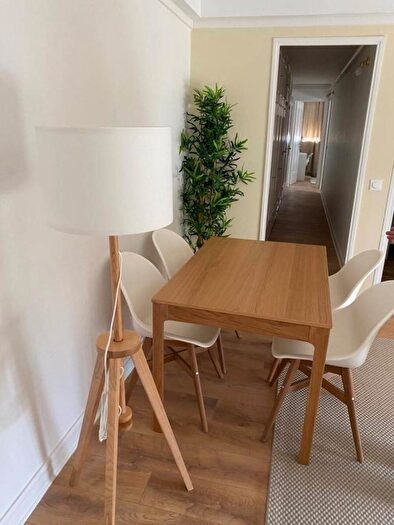 Appartement à louer - Bourgogne-Pasteur, Orléans - 4 pièces - 2 chambres