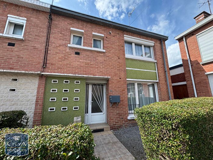 Maison à vendre - Louvroil - 5 pièces - 4 chambres