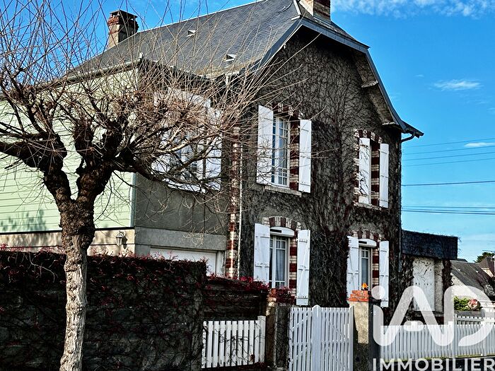 Maison à vendre - Agon-Coutainville - 8 pièces - 6 chambres