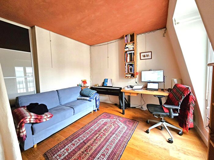 Appartement à vendre - Paris e , Val de Grâce - 1 pièce - 1 chambre