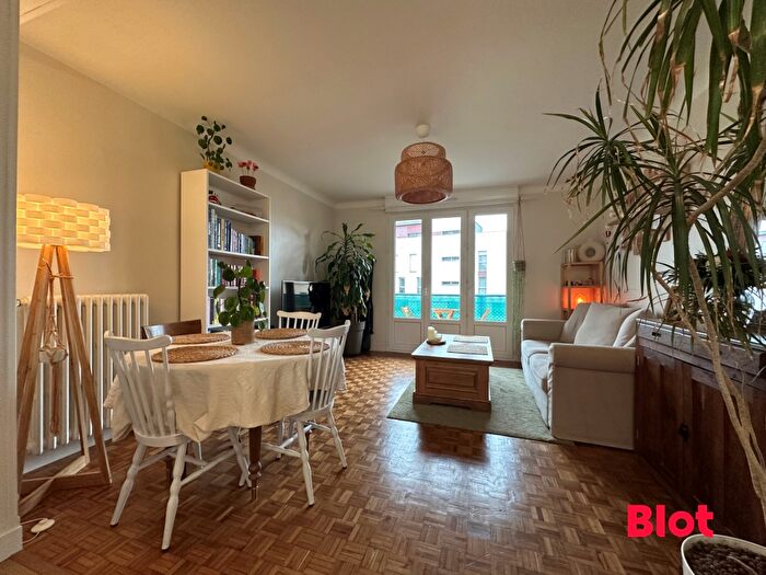 Appartement à vendre - Quartiers Nord-Est, Maurepas - 3 pièces - 2 chambres