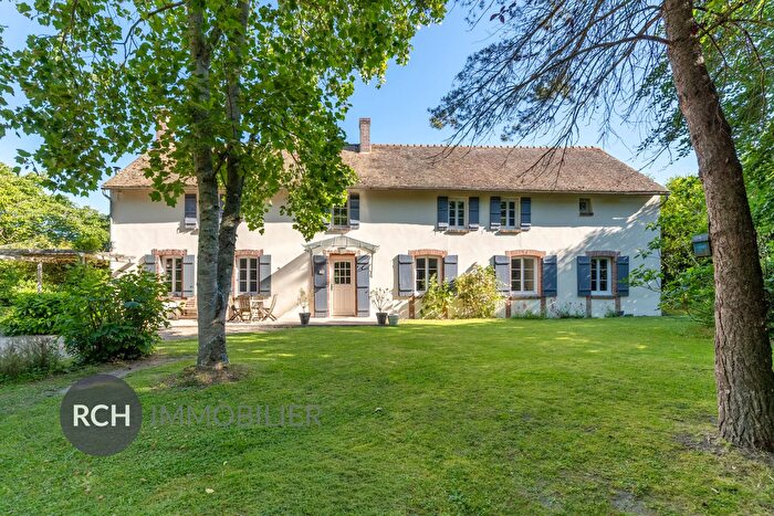 Maison 8 pièces à vendre à Gambais