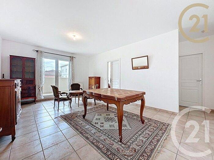 Appartement à vendre - Montélimar, Centre-ville - 3 pièces - 2 chambres