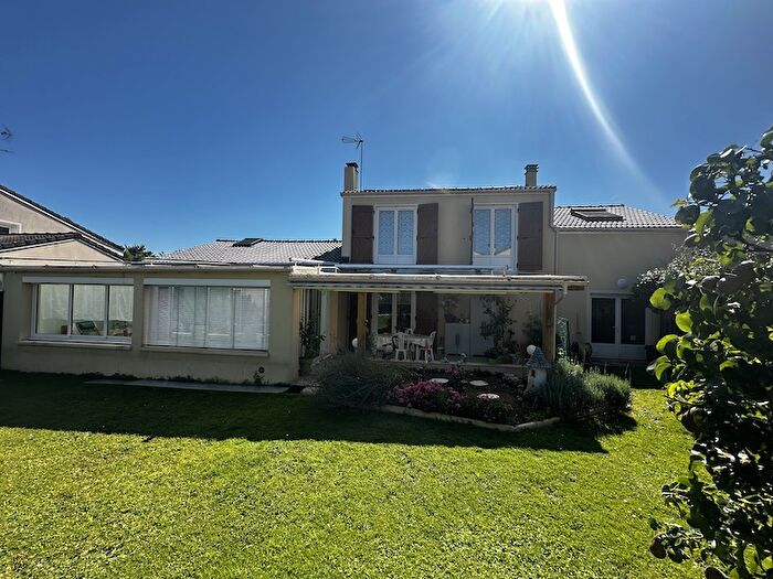 Maison à vendre - Lésigny - 7 pièces - 4 chambres