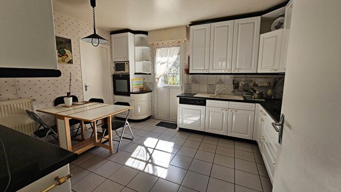 Maison à vendre - Beauvais - 8 pièces - 5 chambres