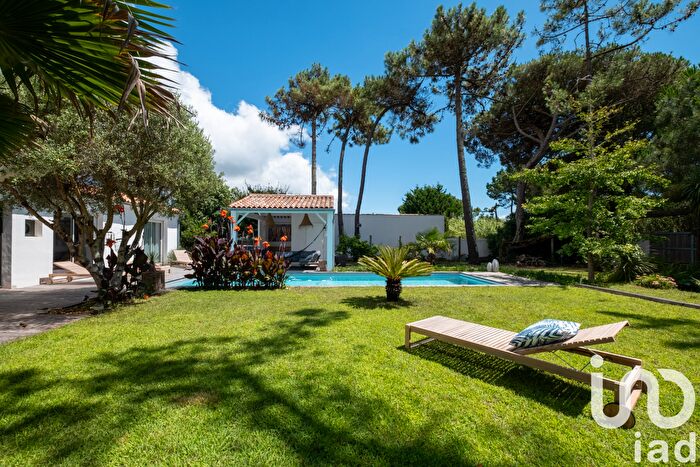 Maison à vendre - Sainte-Marie-de-Ré - 6 pièces - 4 chambres