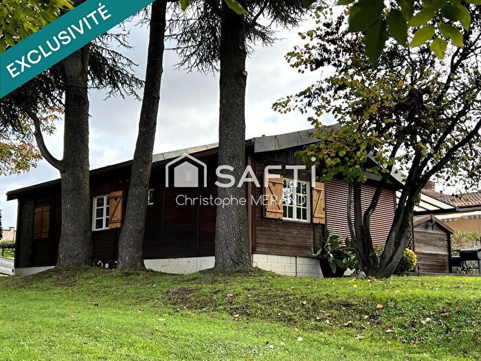 Maison à vendre - Dangé-Saint-Romain - 4 pièces - 2 chambres