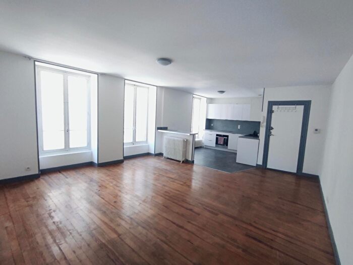 Appartement 4 pièces à Millau, République, Beauregard, Cales, à louer
