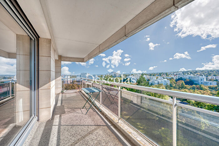 Appartement 4 pièces à vendre à Saint-Germain-en-Laye, Hennemont