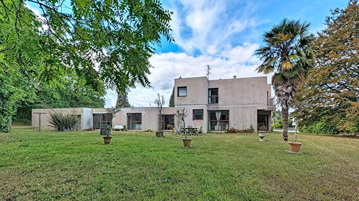 Maison 8 pièces à Scaër, à vendre