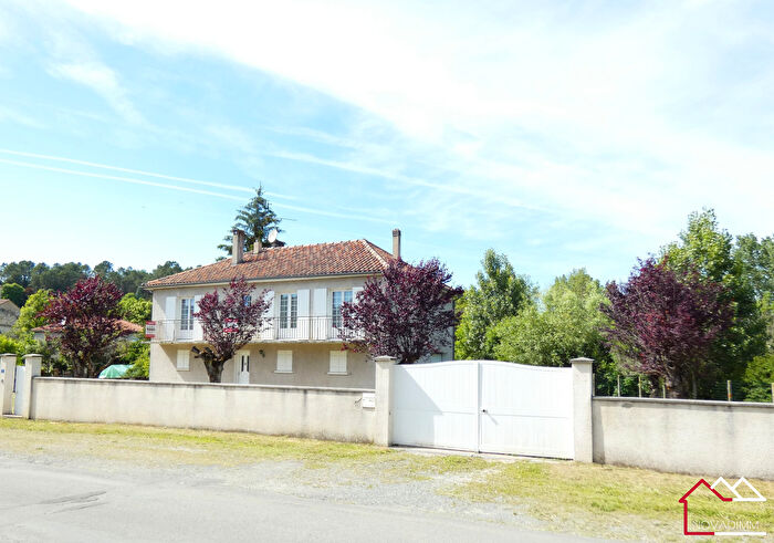 Agonac - Maison 4 pièces à vendre