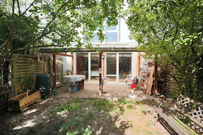 Maison 5 pièces à Montreuil, Jean Moulin, Beaumonts, à vendre