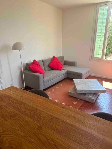 Plan de Noves, Vence : Appartement 3 pièces à louer
