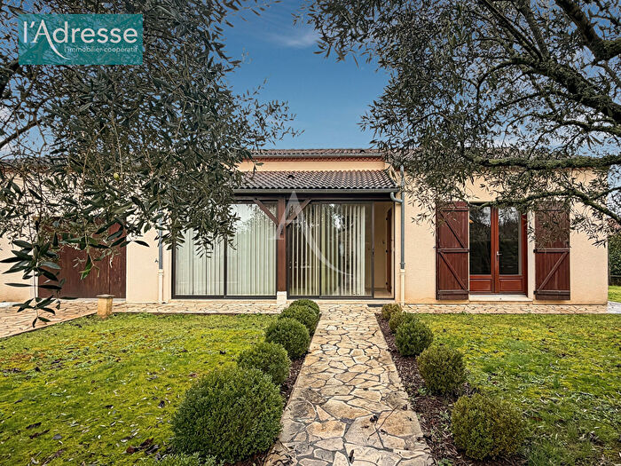 Maison à louer - Prayssac - 3 pièces - 2 chambres