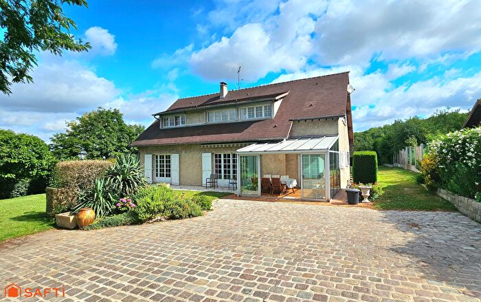Villiers-Saint-Frédéric - Maison 8 pièces à vendre