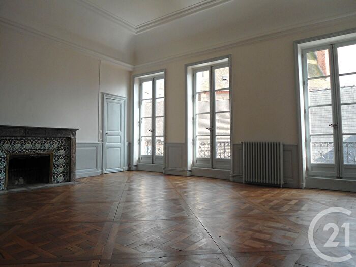 Appartement à louer - Moulins, Centre-ville - 4 pièces - 3 chambres