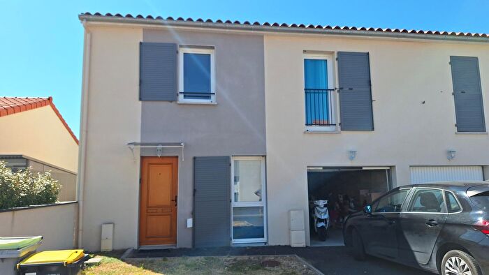 Maison à louer - Pont-du-Château - 4 pièces - 3 chambres