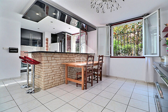 Aubervilliers, Centre-ville, Victor Hugo : Appartement 3 pièces à vendre