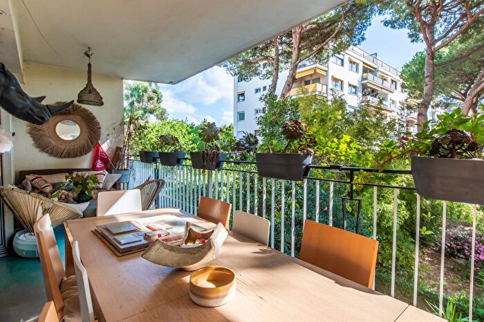 Nice, Madeleine - Appartement 4 pièces à vendre