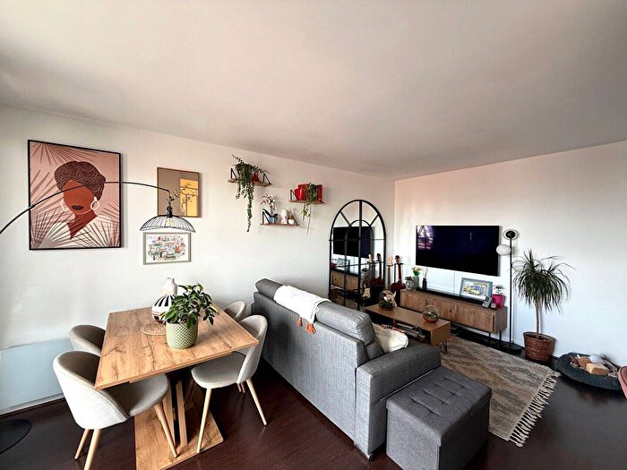 Gabriel Péri-Estienne d'Orves, Colombes - Appartement 2 pièces à louer