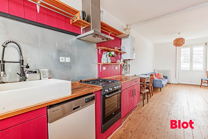 Appartement à vendre - Nantes, Saint-Clément, Jardin des plantes, Caserne Lamoricière - 3 pièces - 2 chambres