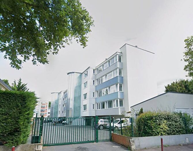 Appartement à louer - Anatole France, Montfermeil - 4 pièces - 3 chambres