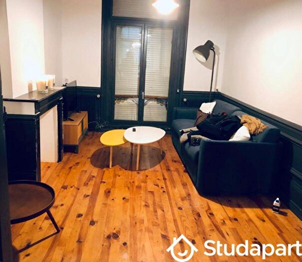 Appartement à louer - Faubourg Saint Catherine-Faubourg de Paris-Le Vignole, Valenciennes - 1 pièce - 3 chambres