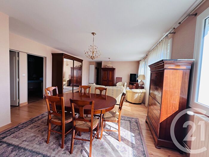 Châteauroux, Cré, La Loge, Les Grands Champs, Les Méraudes, Touvent : Appartement 3 pièces à vendre